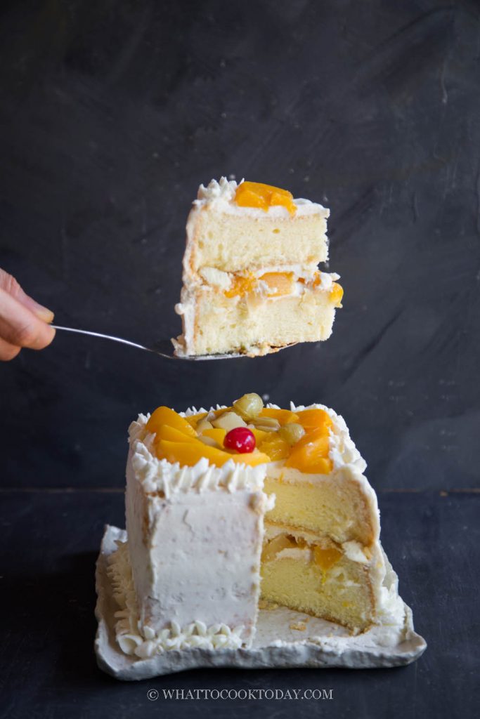Chinese Bakery Fruit Sponge Cake