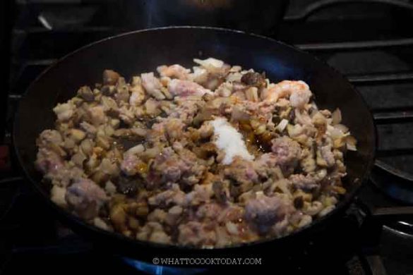 How To Make Ham Sui Gok (Fried Glutinous Rice Dumplings)