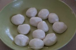 How To Make Ham Sui Gok (Fried Glutinous Rice Dumplings)