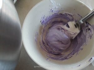 Easy Iced Gems Biscuits / Fancy Gems Biscuits (Kue Monas)