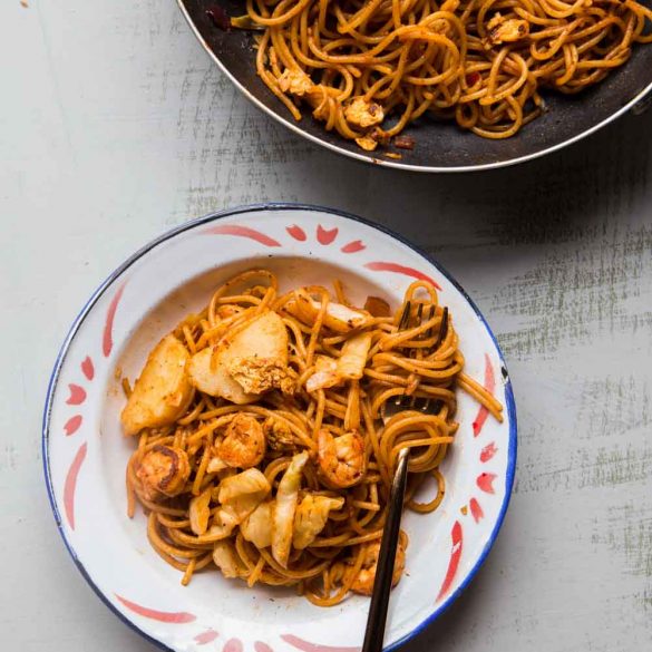 Stir-fried Mee Tai Mak / Bee Tai Mak / Loh Shi Fun (Rice Pin Noodles)