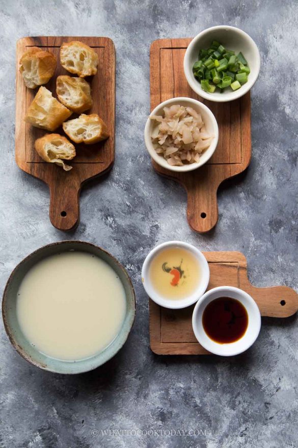 Taiwanese Savory Soy Milk Soup (Xian Dou Jiang)