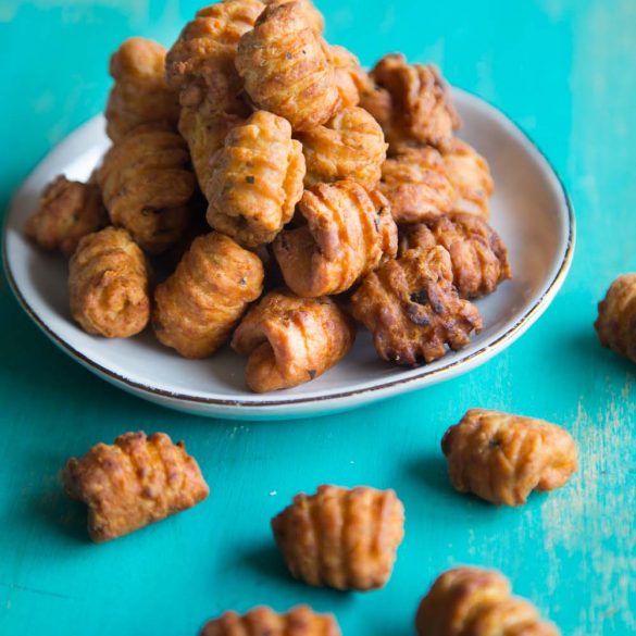 Mini Kok Chai (Chinese Crispy Peanut Puffs) - Baked or Fried