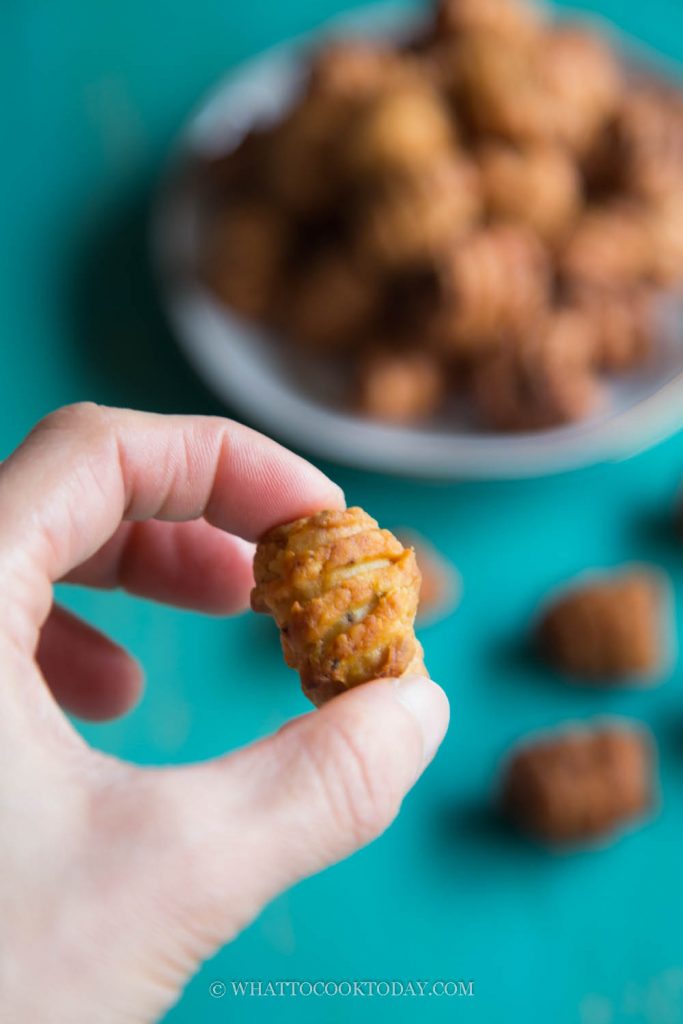 Kuih Siput / Kue Garpu (Savory Crispy Shell Snacks)