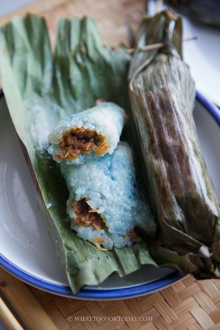 Pulut Panggang / Rempah Udang (Grilled Glutinous Rice Rolls)