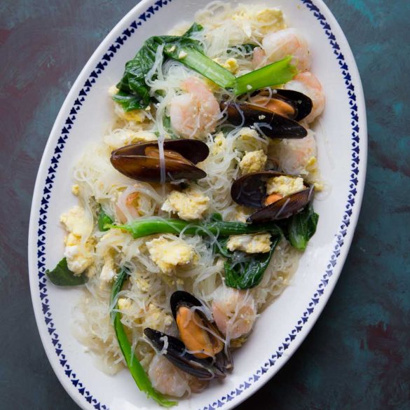 Pounded Tea Rice/Thunder Tea Rice (Hakka Lei Cha Rice)