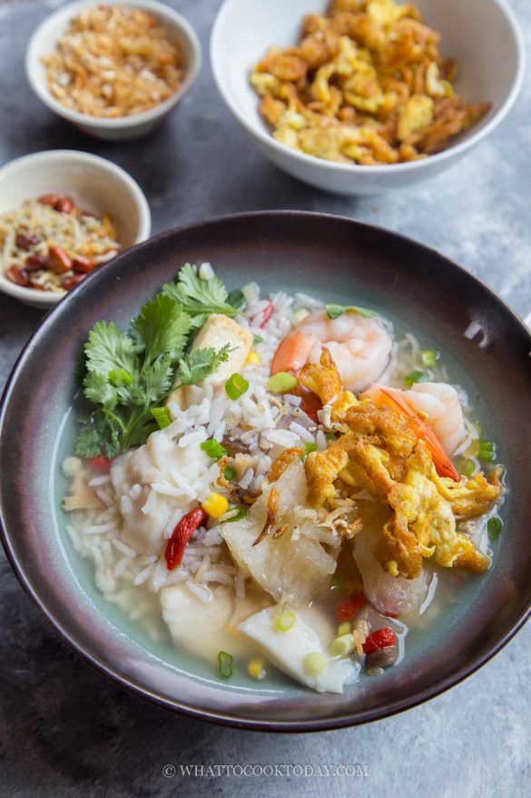 How To Make Singapore Seafood Pao Fan (Soup Rice)
