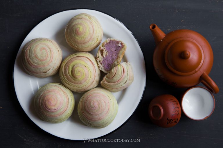 Teochew Red Bean Spiral Thousand Layer Mooncake
