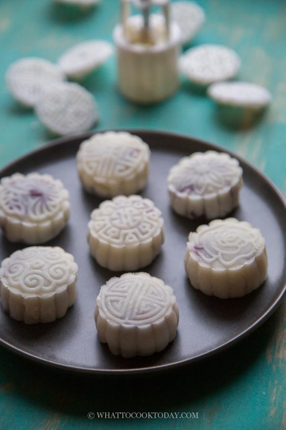 Snow Skin Mooncake with Purple Sweet Potato Filling