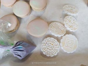 Mooncake Macaron (French Method)
