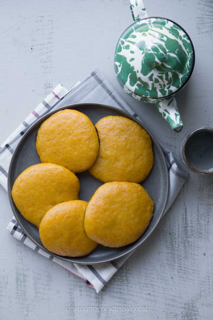 Pumpkin Hee Pan (Hakka Xi Ban/ Steamed Buns)