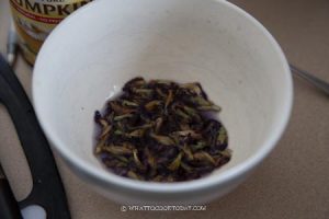 Pumpkin Kuih Serimuka / Kueh Salat (Eggless Recipe)