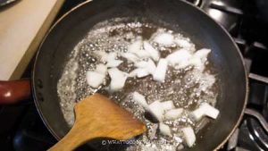 Easy Taiwan Coffin Bread (棺材板)