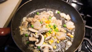 Easy Taiwan Coffin Bread (棺材板)