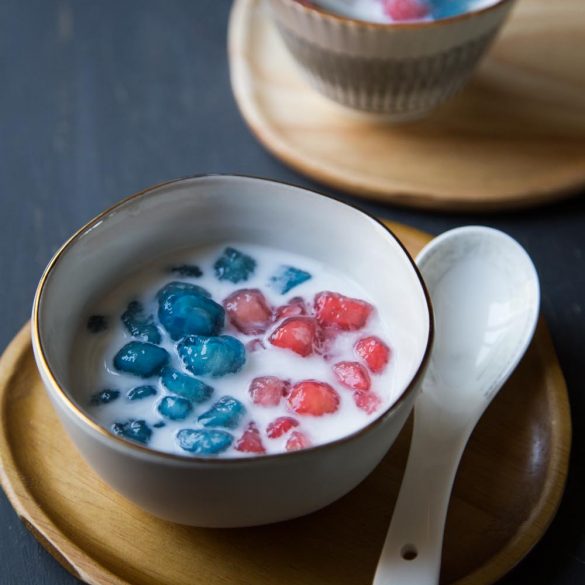 How To Make Tub Tim Grob (Thai Red Ruby Dessert)