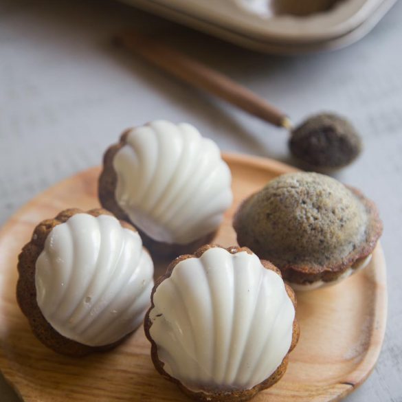 Traditional Steamed Ji Dan Gao / Kueh Neng Ko (Chinese Steamed Egg ...
