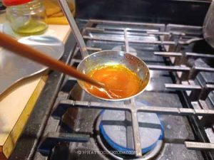 How To Make Korean Dalgona Candy from Squid Game (Ppopgi)