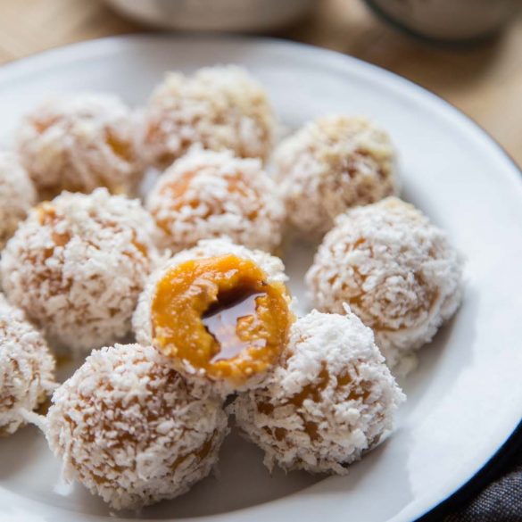 Kue Lupis Ketan / Kuih Lopes (Pressure Cooker or Boiling Method)