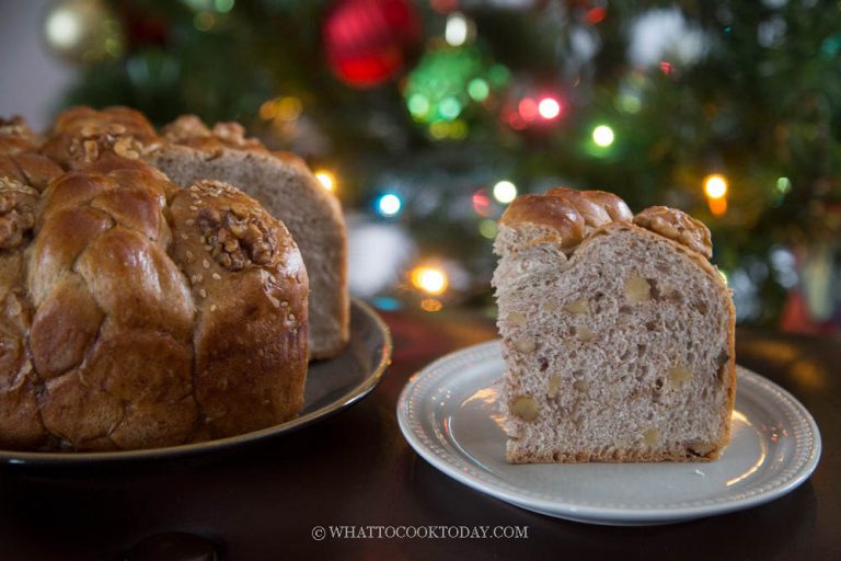 Christopsomo (Greek Christmas Bread with Walnuts)
