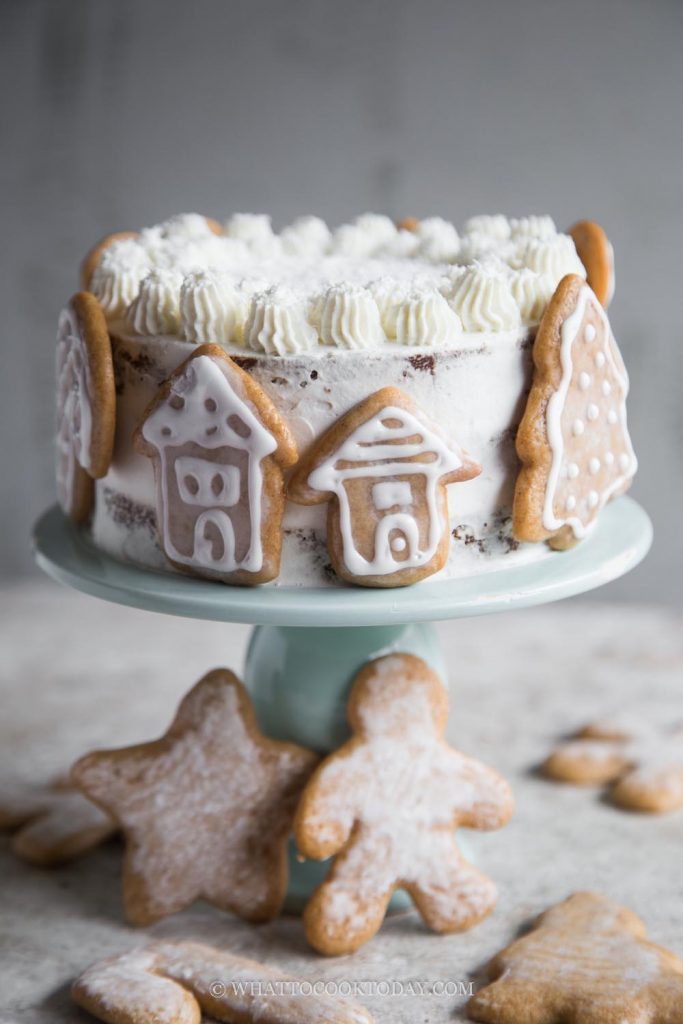 Old-Fashioned Christmas Gingerbread Layer Cake