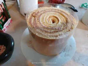 Chocolate Yule Log Tree Stump Cake (with Vertical Layer)