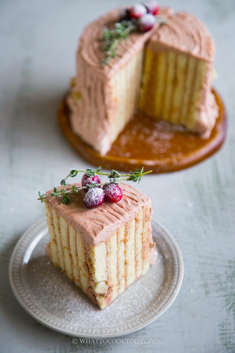 Chocolate Yule Log Tree Stump Cake (with Vertical Layer)