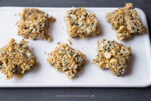Meat Floss Bubble Rice Crackers (Bee Pang / Mi Chang)