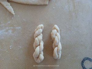 Ma Hwa / Mahua 麻花 / Kue Untir Untir (Chinese Twisted Fried Dough)