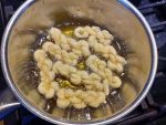 Ma Hwa / Mahua 麻花 / Kue Untir Untir (Chinese Twisted Fried Dough)