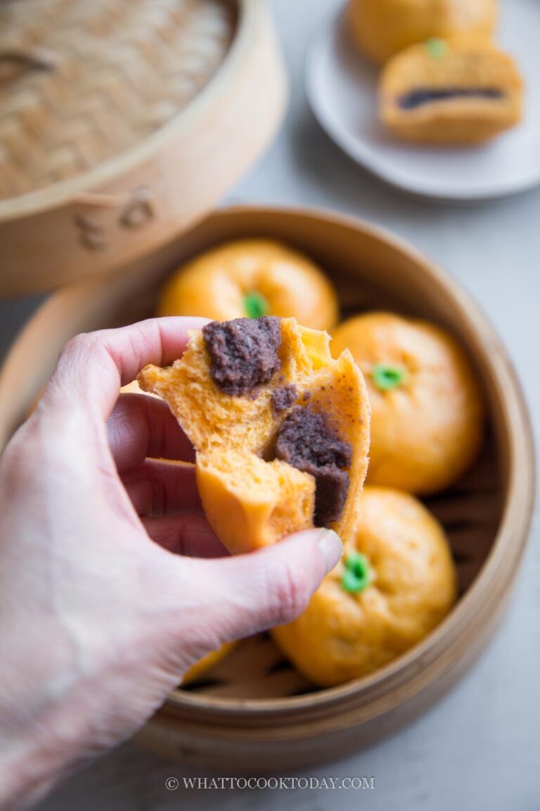 Mandarin Orange Shaped Mantou/Bao (Steamed Buns)