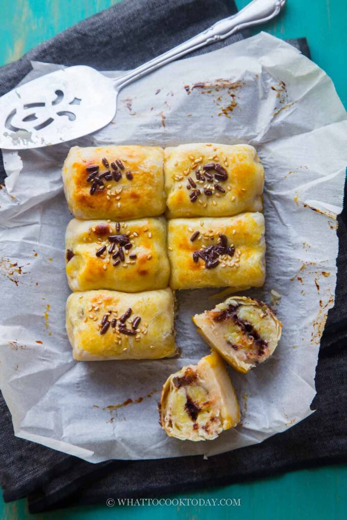 Bolen Pisang Bandung (Indonesian Banana Puff Pastry)