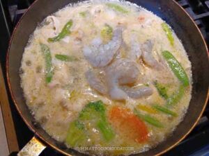 Easy Seafood Mui Fan (Seafood Egg Gravy with Rice )
