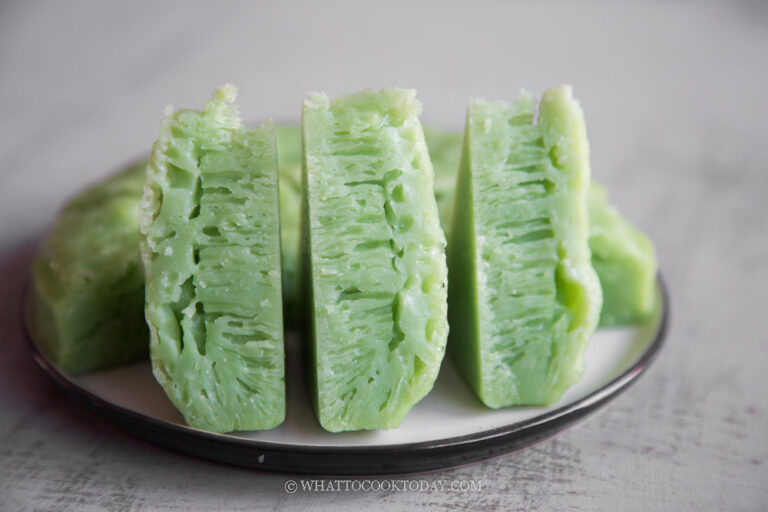 Pandan Bai Tang Gao (Pandan Sugar Rice Cake)