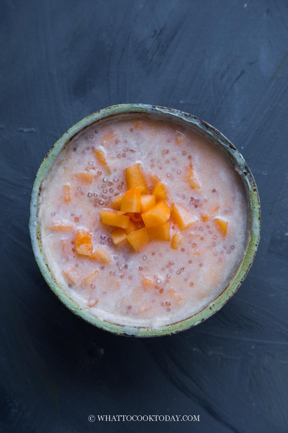 Honeydew Melon Sago Dessert (Sai Mai Lo)