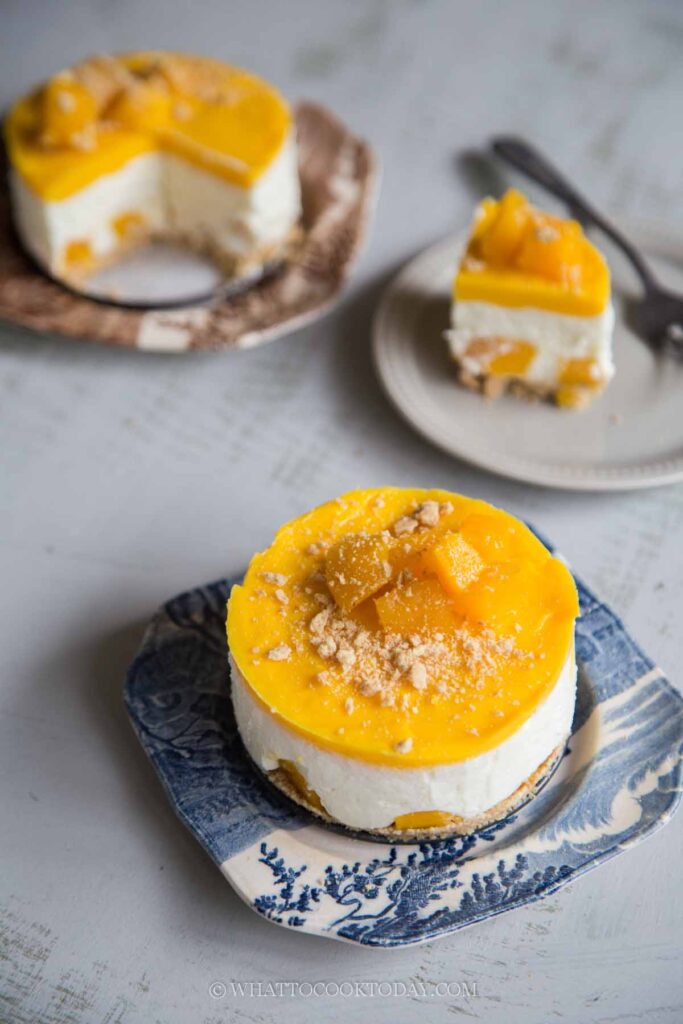 Easy No-Bake Mango Mousse Cheesecake