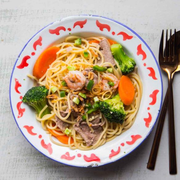 Mie Godog/ Mie Rebus Jawa (Javanese Boiled Noodle Soup)