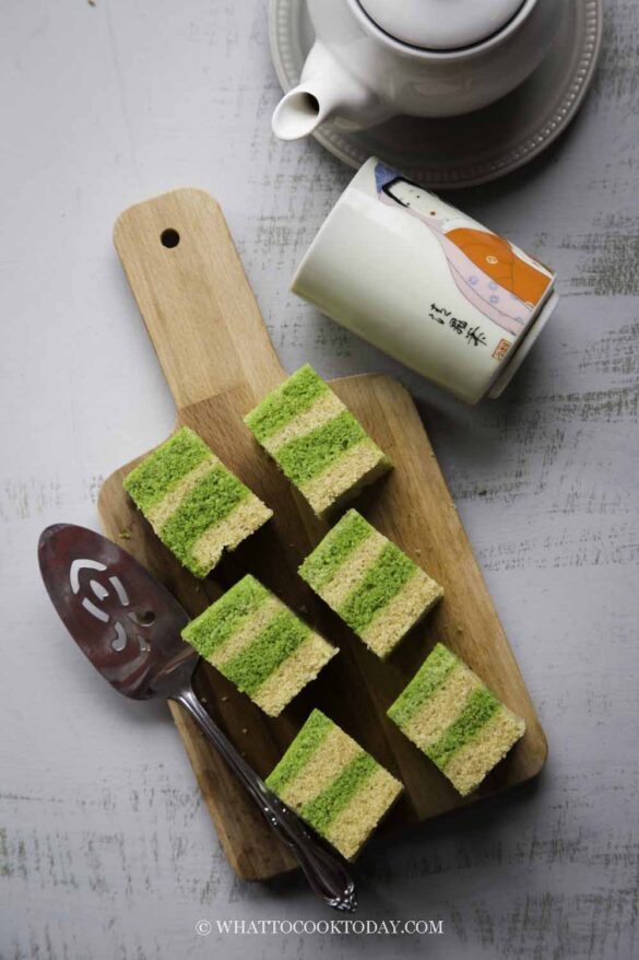 Steamed Cream Cracker Layered Cake (Kiam Piah Cake) - What To Cook Today