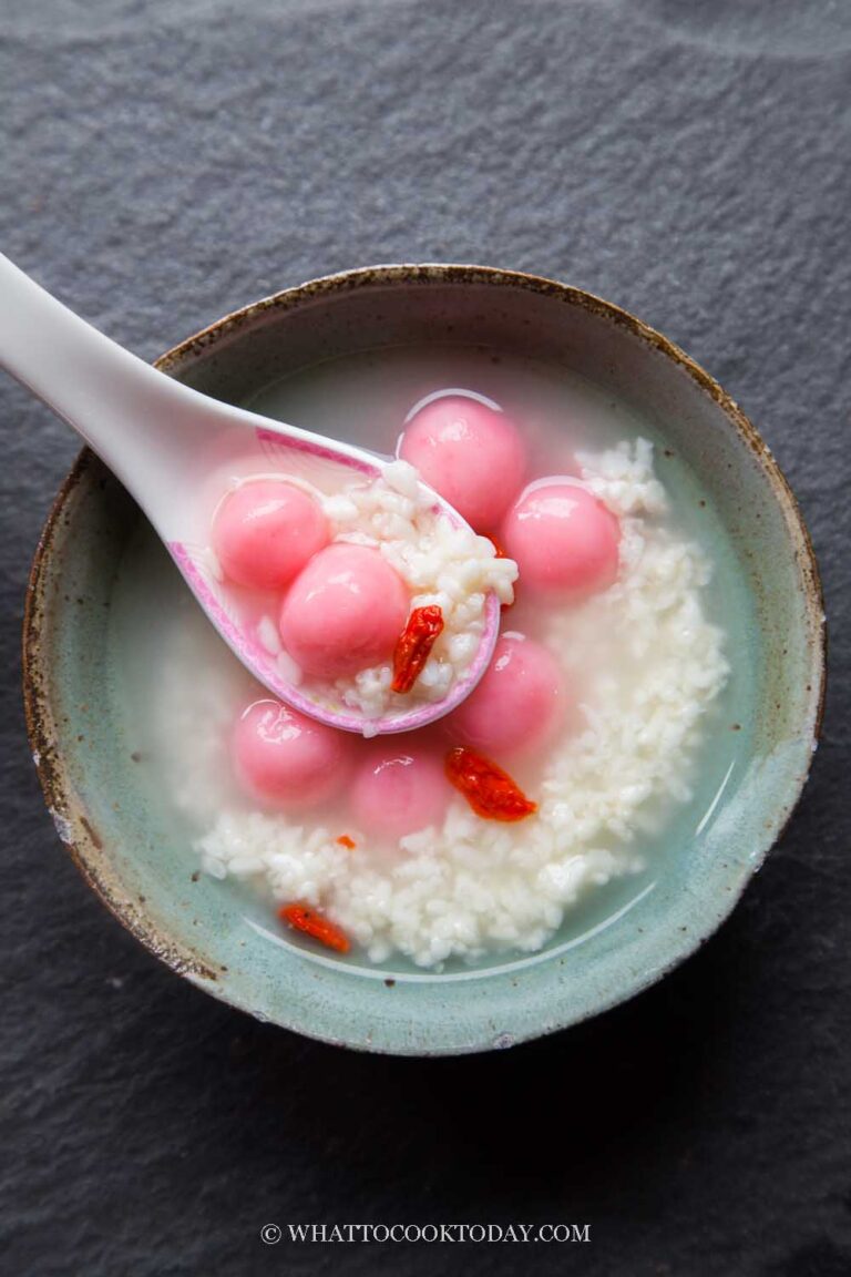 Learn how to make another variation of tang yuan served in sweet rice ...