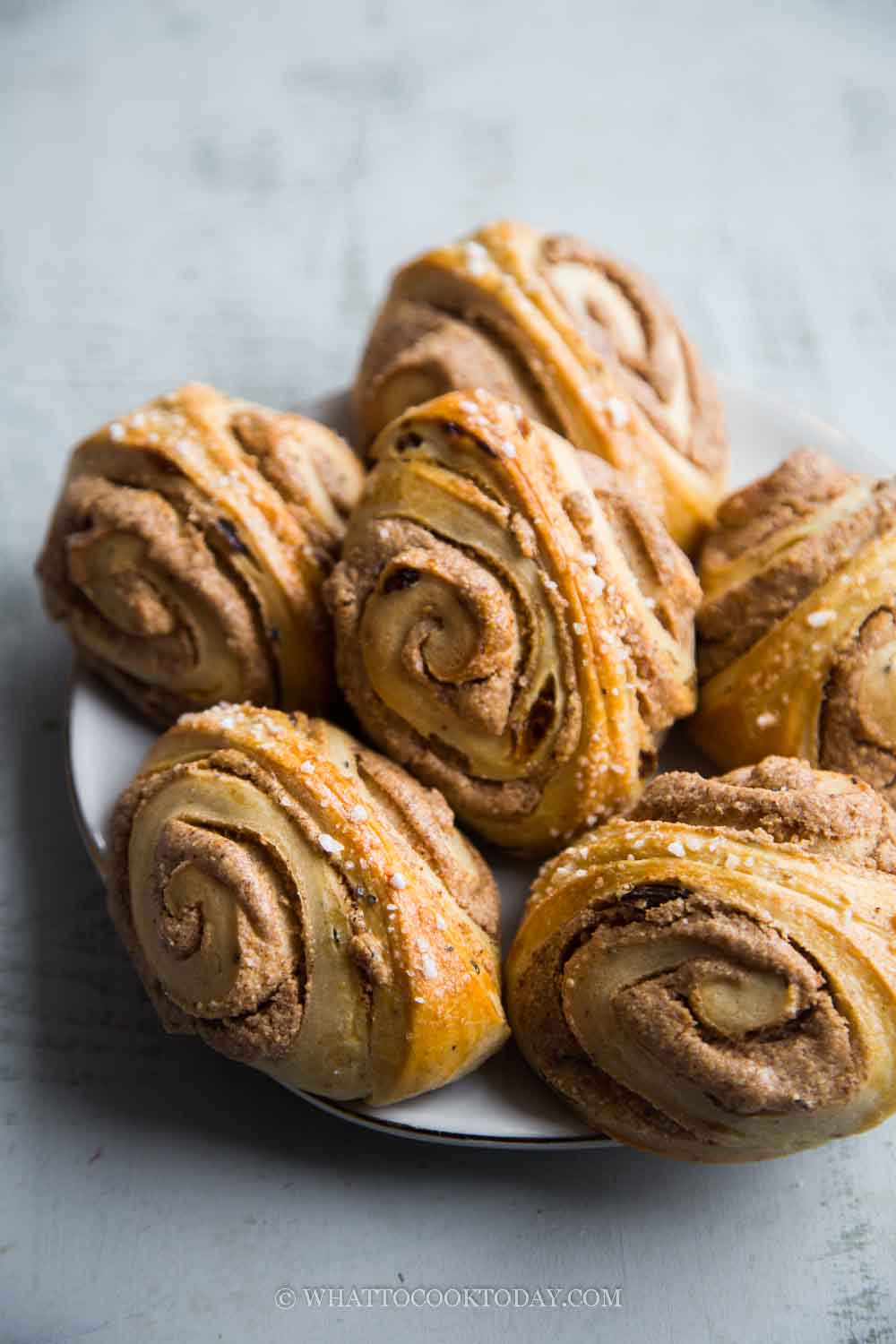 Korvapuusti (Finnish Cardamom Cinnamon Buns)- with sourdough option
