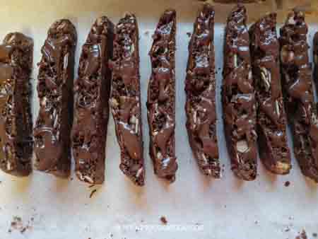 Jewish Chocolate Almond Mandel Bread (Mandelbrot/Kamishbrot)