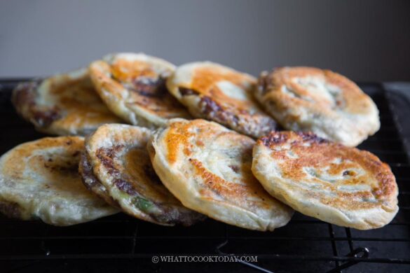 Guo Kui (Chinese Meat-Stuffed Flat Bread)