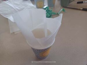 Paper-wrapped Sponge Cake (紙包蛋糕)