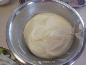 Paper-wrapped Sponge Cake (紙包蛋糕)