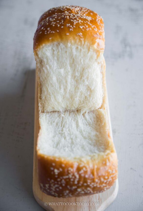 Super Soft Shokupan/ Japanese Milk Bread (Sponge Method)