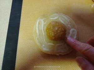 Beh Teh Soh/Heong Peng (Chinese Horse Shoe Biscuits)