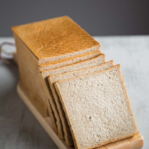 Earl Grey Milk Tea Bread (with Poolish)