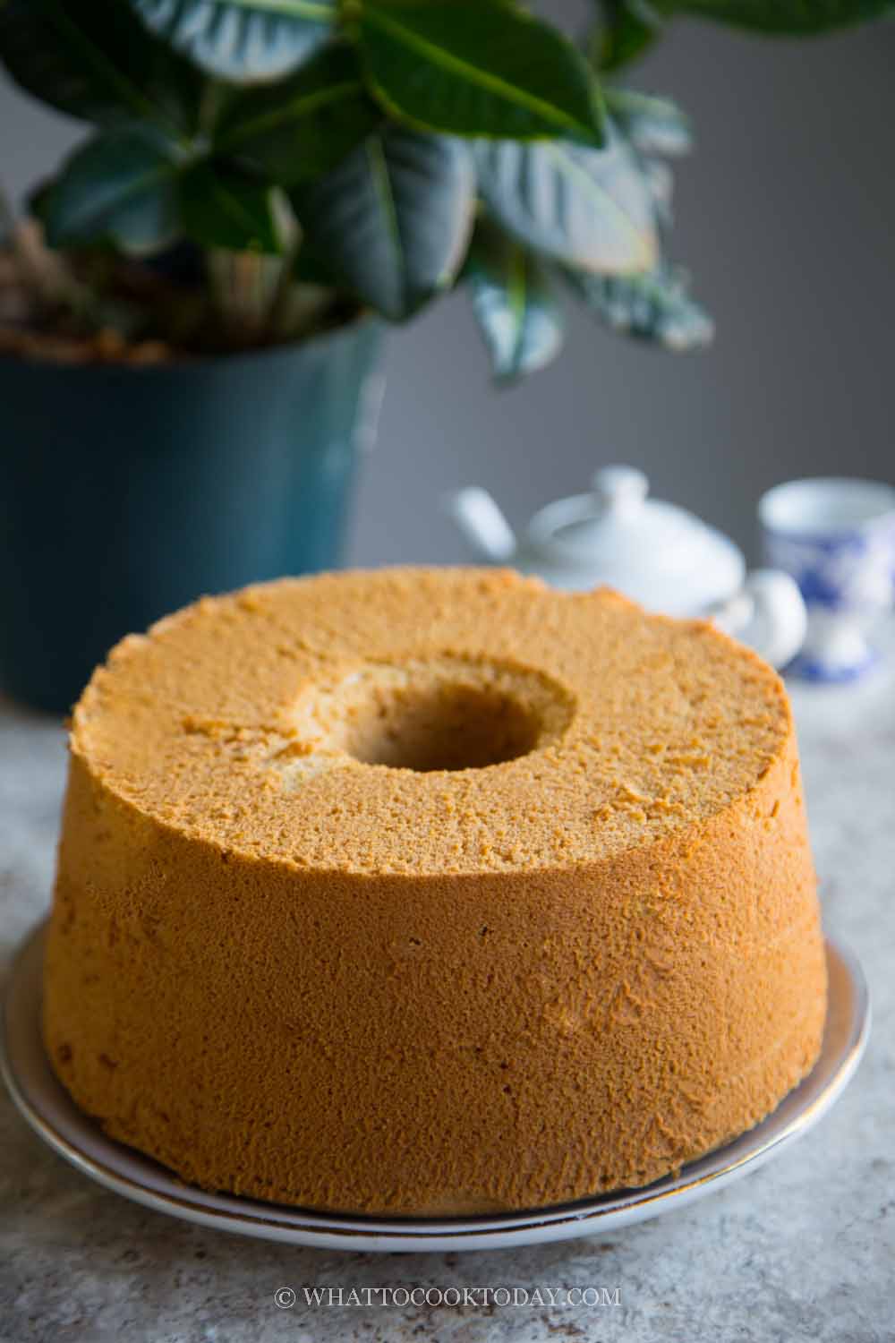 Gula Merah/Gula Melaka Chiffon Cake (Palm Sugar Chiffon Cake)