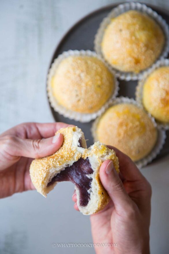 Milk Buns with Black Sesame Mochi Filling