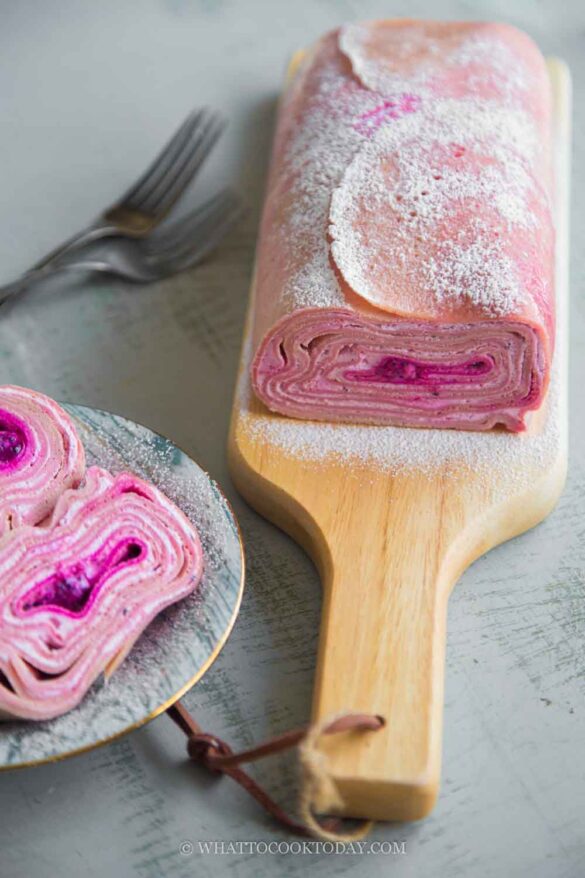Dragon Fruit Crepe Roll Cake / Towel Cake