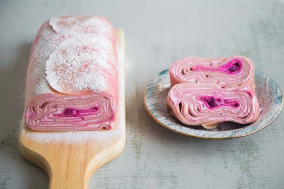 Dragon Fruit Crepe Roll Cake / Towel Cake